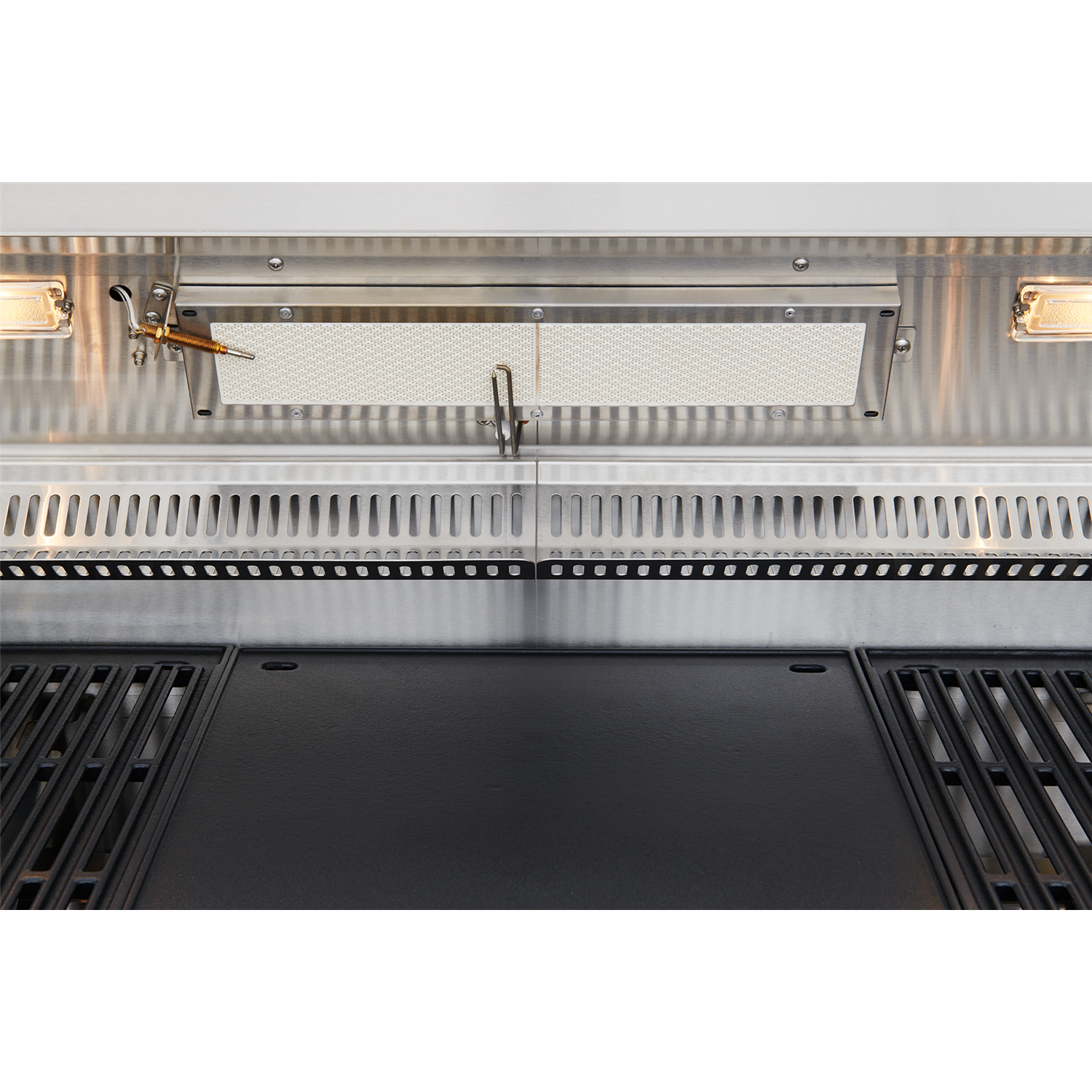 7000 Premium 5 burner built In BBQ - BBF7655SA